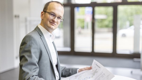 Nebelspalter | Windkraft in Zürich: Martin Neukoms Windradfantasien