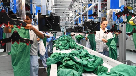 Nebelspalter | 90% weniger Schäden: Wie die Gross|wäscherei Bardusch ...